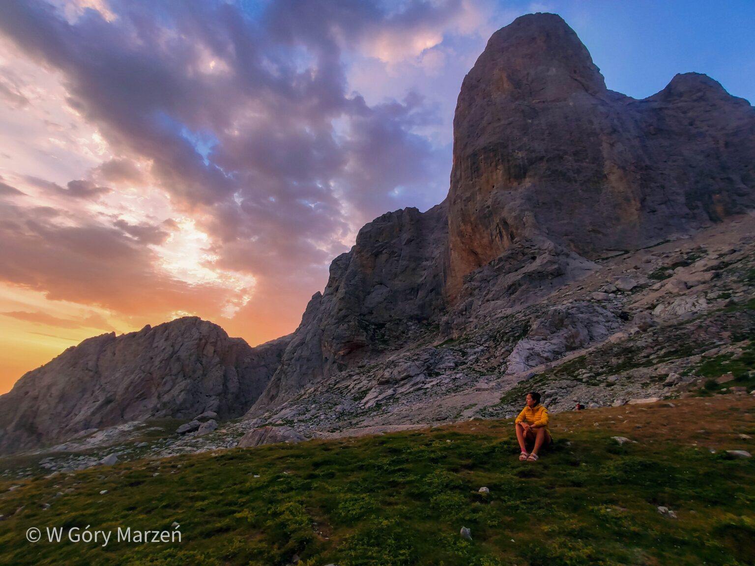 El Anillo de Picos de Europa - itinerary, accommodation, description ...