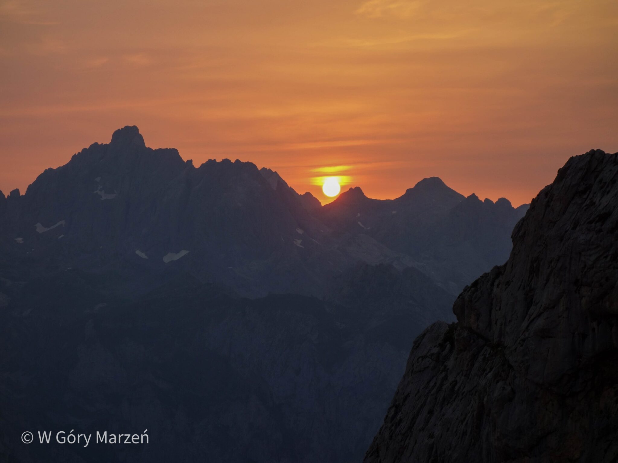 El Anillo de Picos de Europa - itinerary, accommodation, description ...