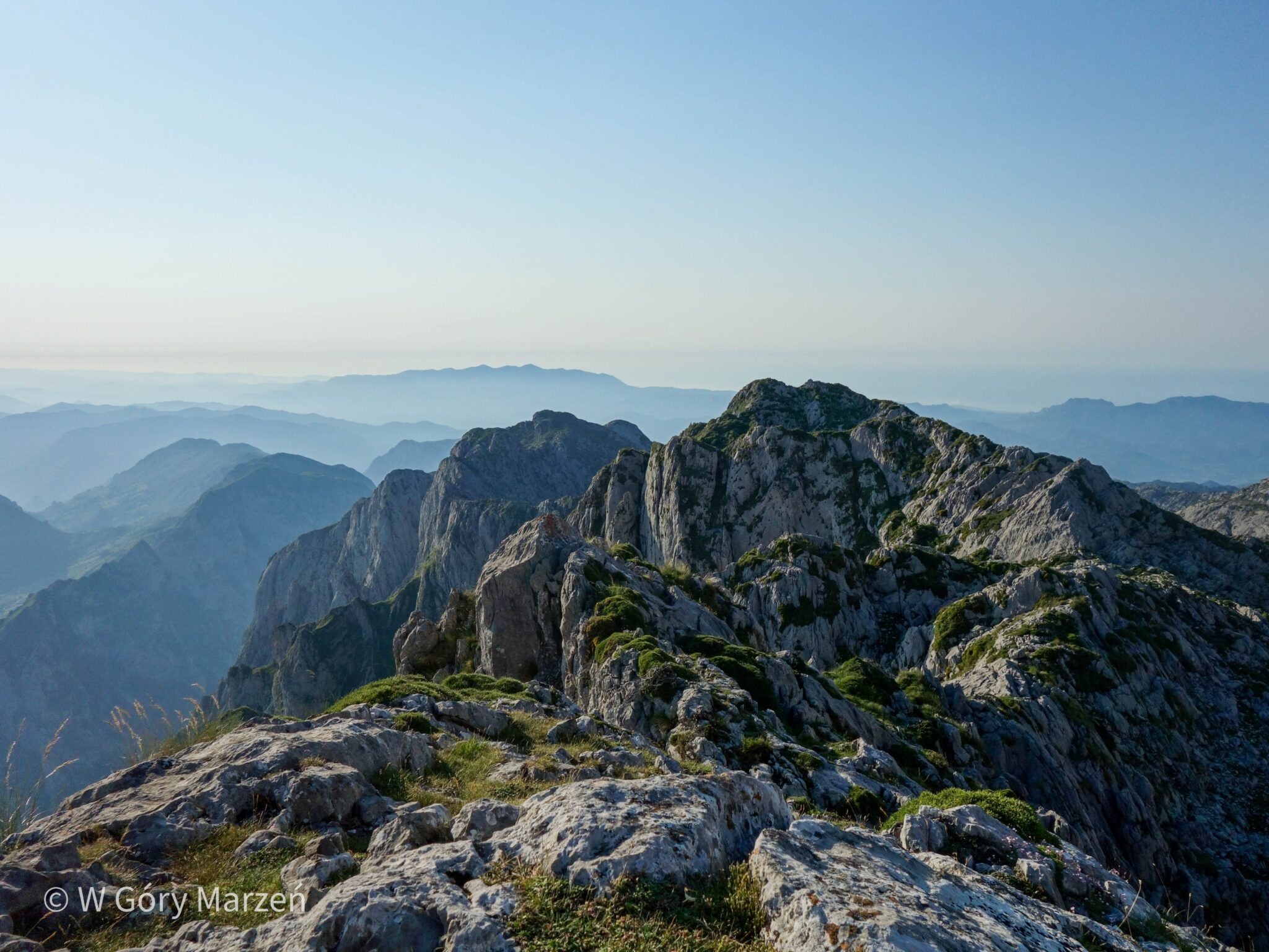 El Anillo de Picos de Europa - itinerary, accommodation, description ...