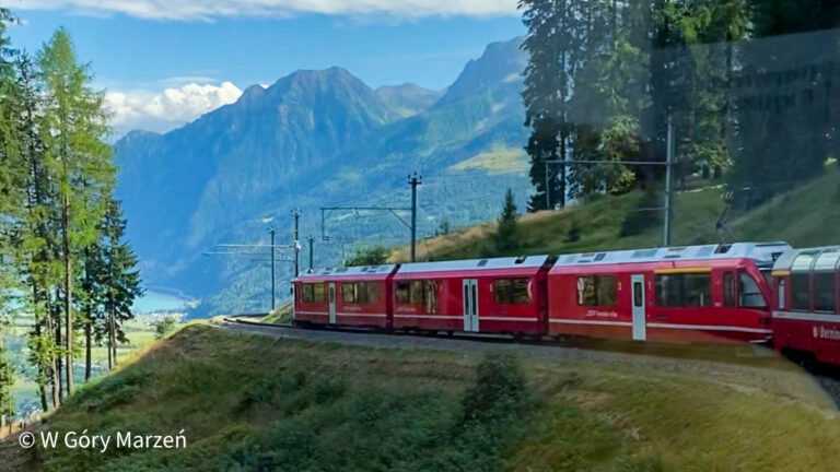 Bernina Express, czyli pociąg panoramiczny w Szwajcarii - W Góry Marzeń